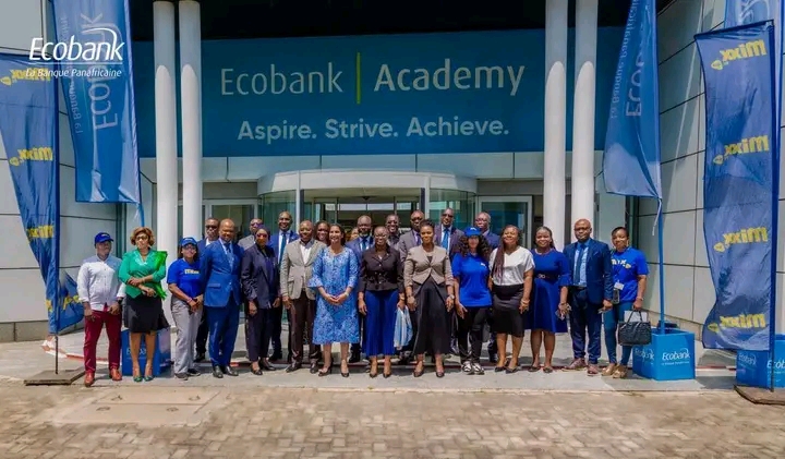 Togo : Ecobank et Mixx lancent un service de Mobile Banking – News of Togo